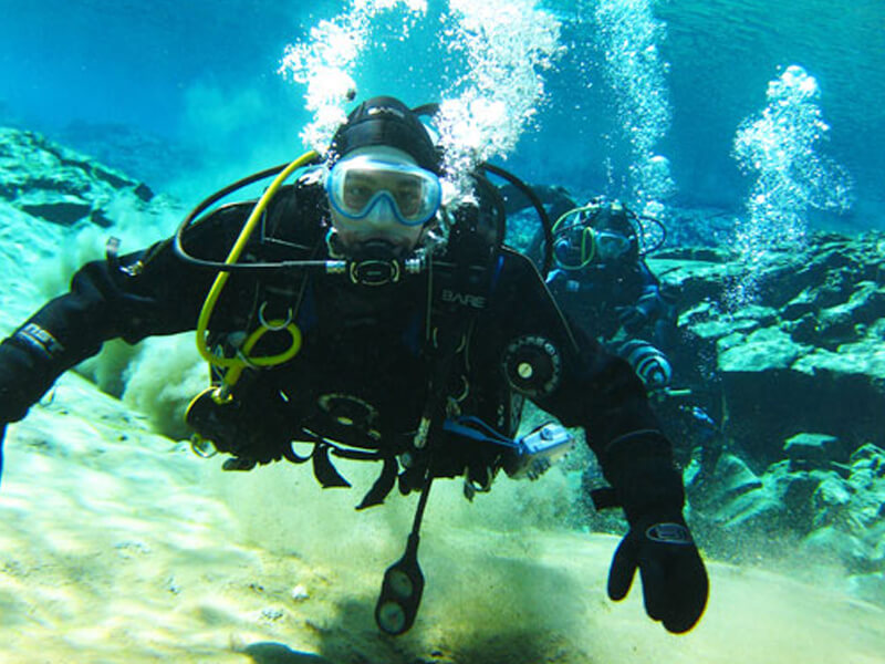 Diving in magnificent silfra iceland - Clear blue water and beautiful ...